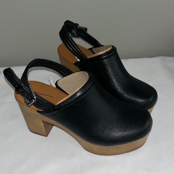 Universal Thread | Shoes | Universal Thread Platform Heels | Poshmark